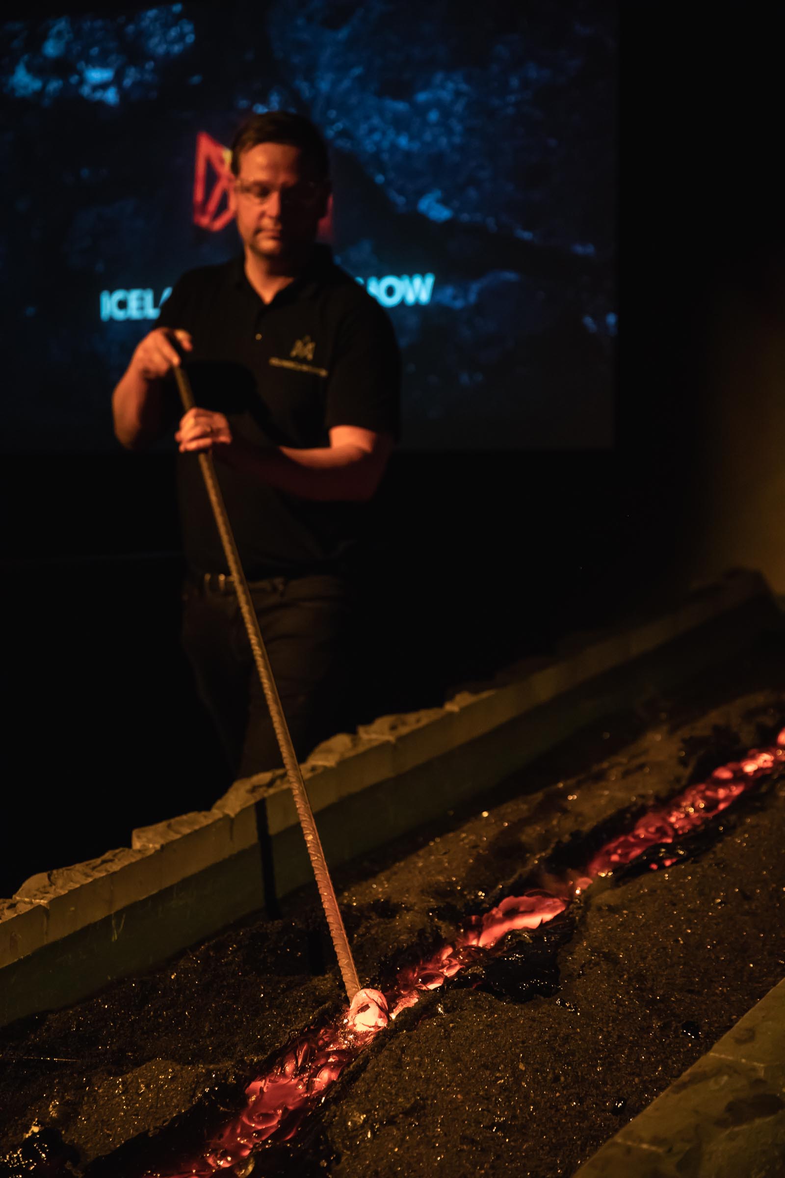 Icelandic Lava Show The first lava show in the world! - NOMADICT