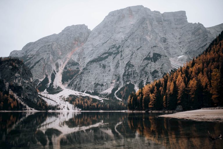 Sandra Hays @sd.hays Landscape photographer based in France - NOMADICT
